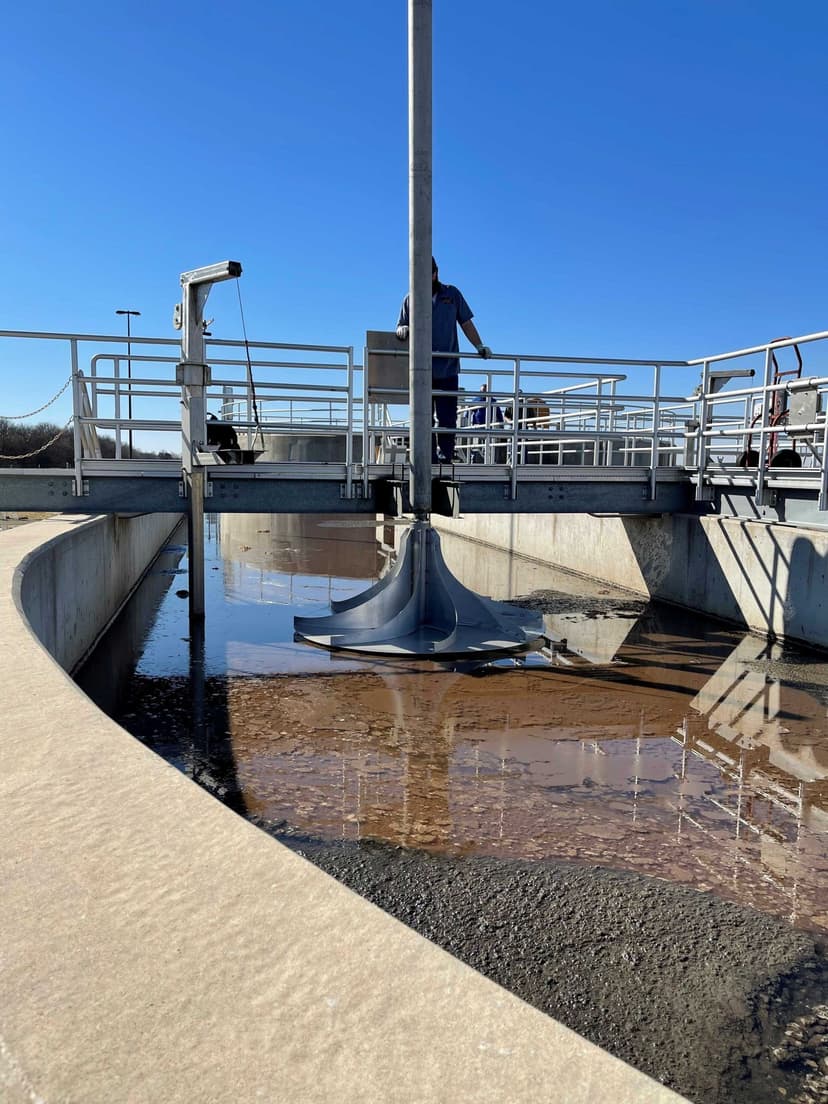 Hyperbolic Mixer - Mak Water